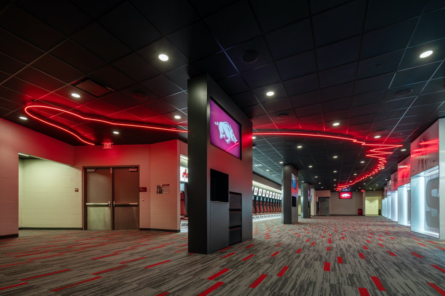 University of Arkansas, Fred W. Smith Football Center Locker Room ...