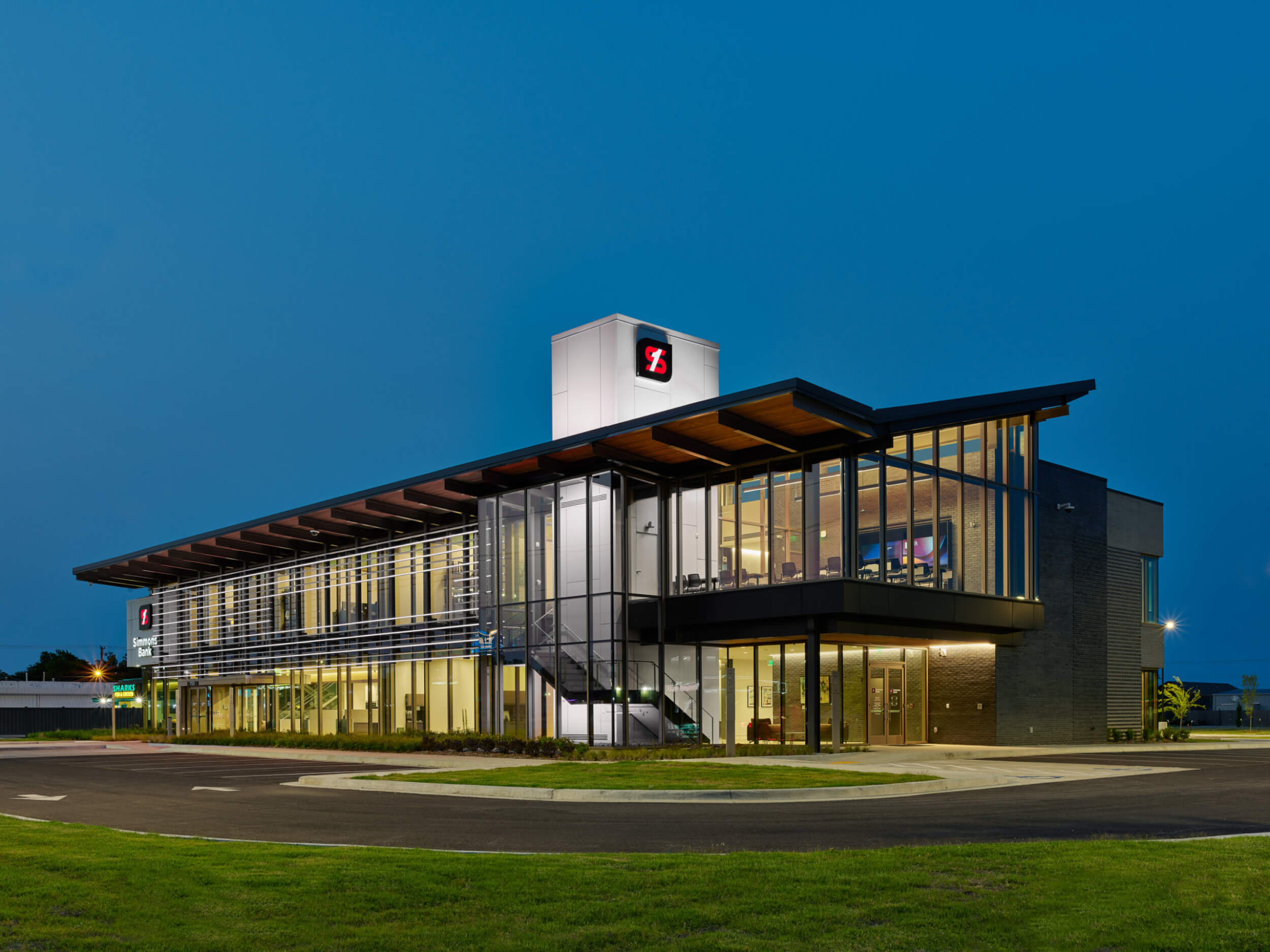Simmons Bank Jonesboro Branch - Polk Stanley Wilcox Architects
